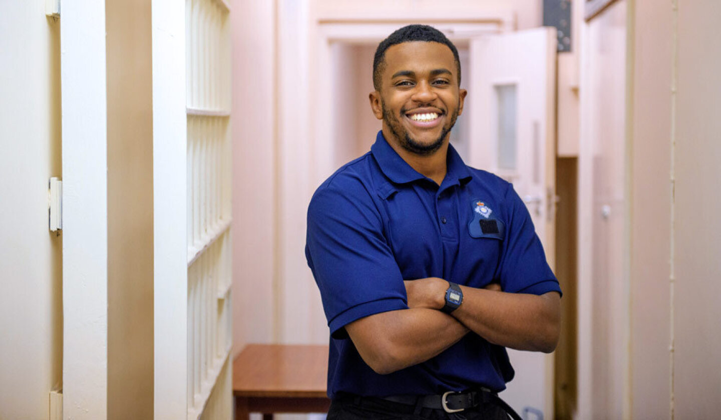 University Graduate Nathan is now a Prison Officer: "It's a chance to ...